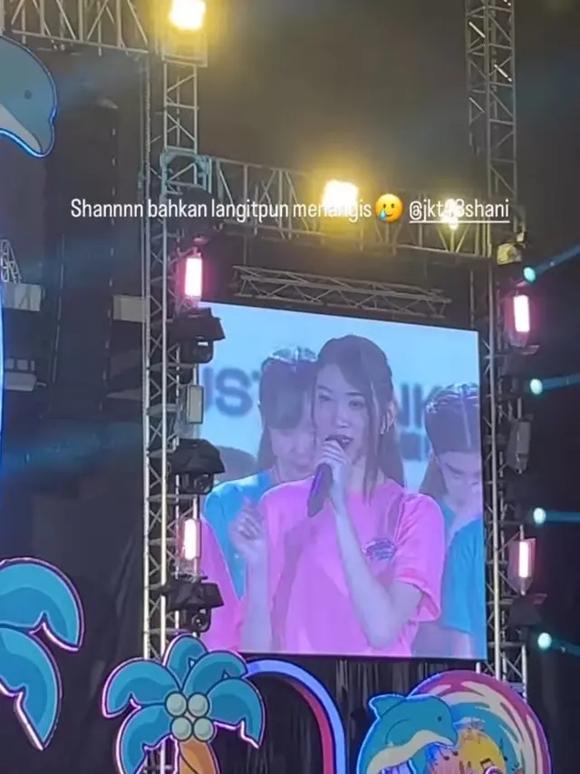 7 Momen Shani JKT48 Lulus Usai 9.5 Tahun, Manggung Terakhir Penuh Haru
