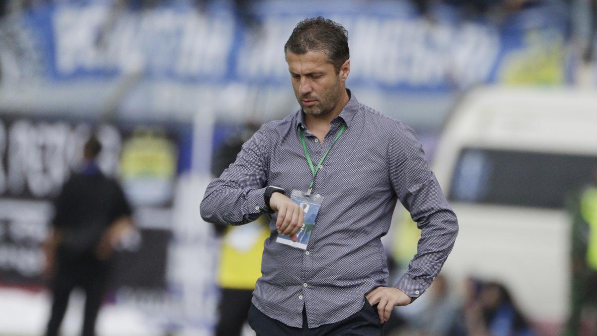 Miljan Radovic Ungkap Alasan Persib Kalah dari Borneo FC