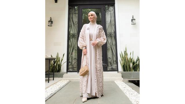 Resmi Menikah dengan Zumi Zola, Ini 7 Potret Putri Zulhas yang Selalu ...