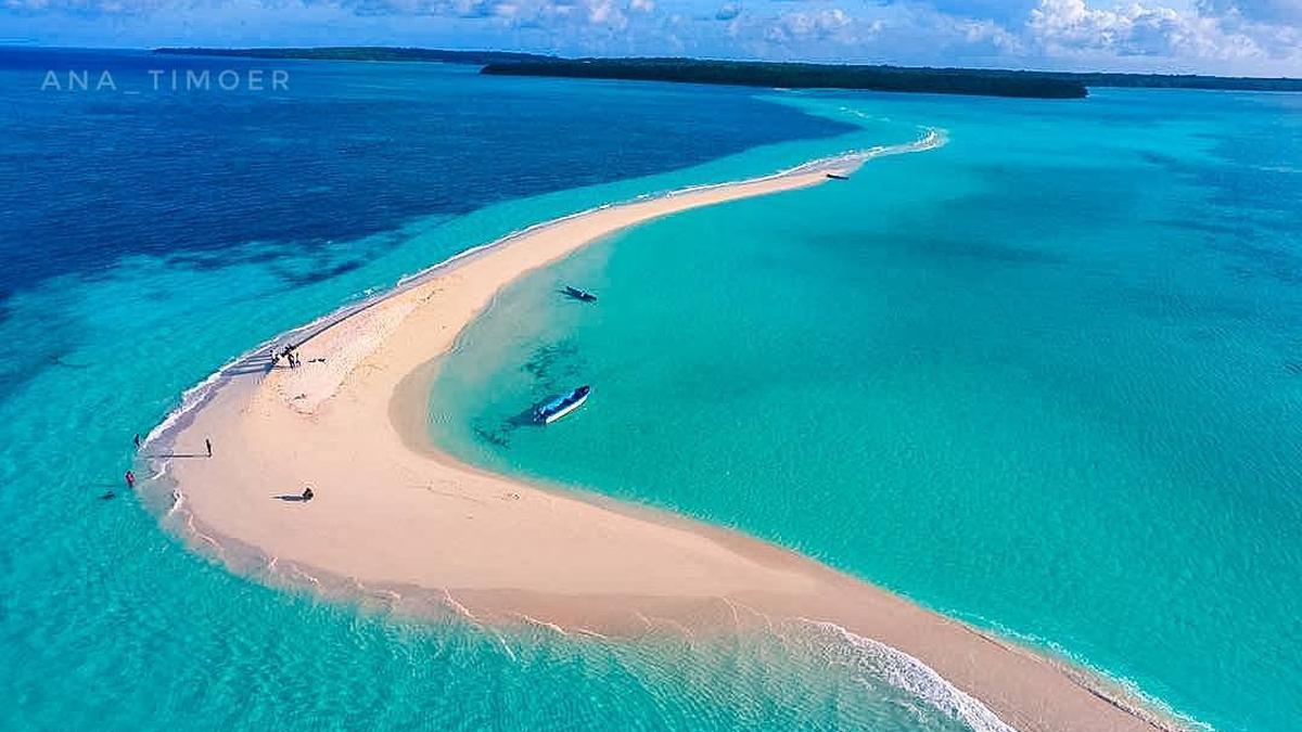 Menelusuri Keindahan Pulau Gebe, Pulau Cantik di Maluku Utara