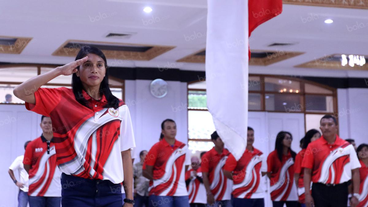Maria Londa Jadi Pembawa Bendera Indonesia di Pembukaan Olimpiade ...