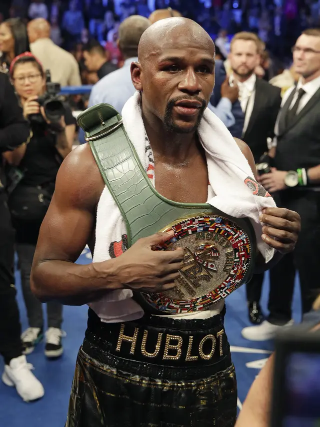 Masuk Daftar Atlet Terkaya, Mayweather Ucapkan Selamat ke Cristiano ...