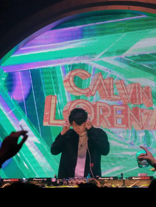 Karier DJ Calvin Lorenza Meroket karena Konten Random di TikTok, Punya ...