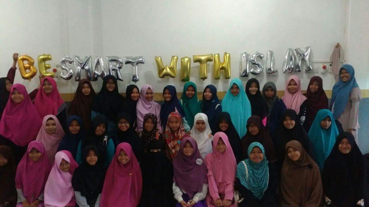 SMART With Islam Balikpapan, Inspirator Hijrah Remaja Muslimah