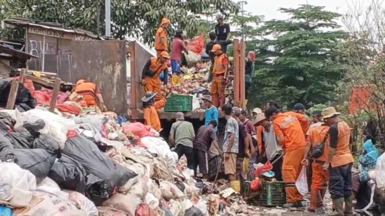 Pemkot Jaktim Larang Sampah dari Luar Pondok Kopi Masuk ke TPS Rawadas ...